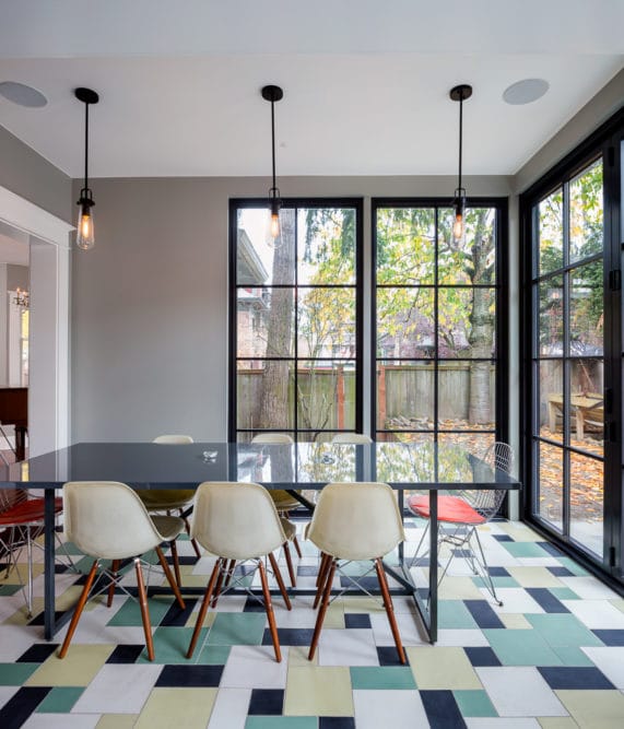 How to Choose the Right Replacement Windows - Model Remodel