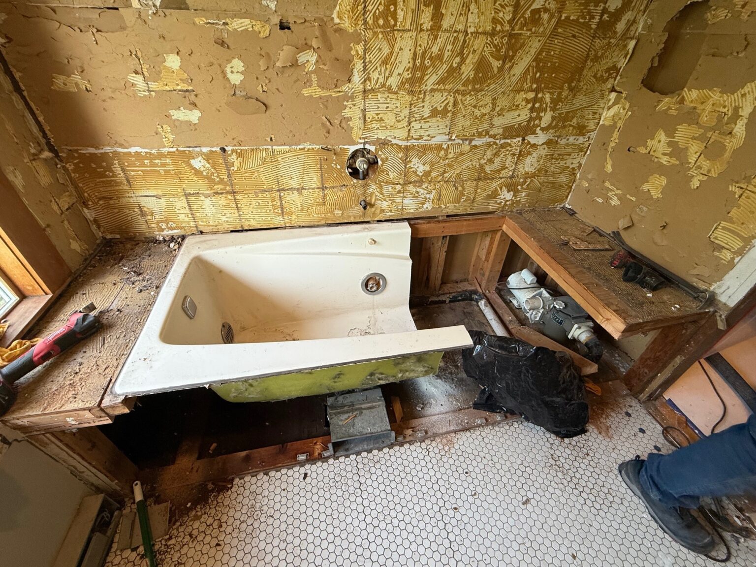 Classy Bathroom Remodel in Queen Anne, Seattle - Model Remodel